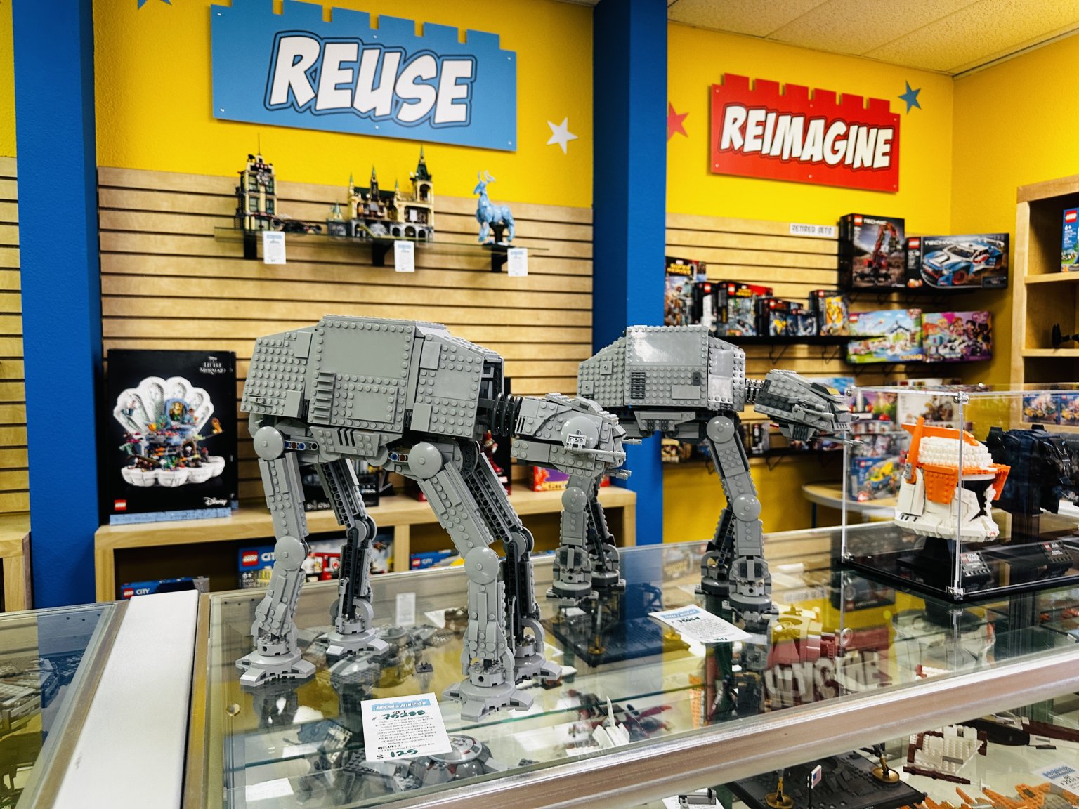 Bricks & Minifigs Lubbock | The Hub City's First Official LEGO Store ...